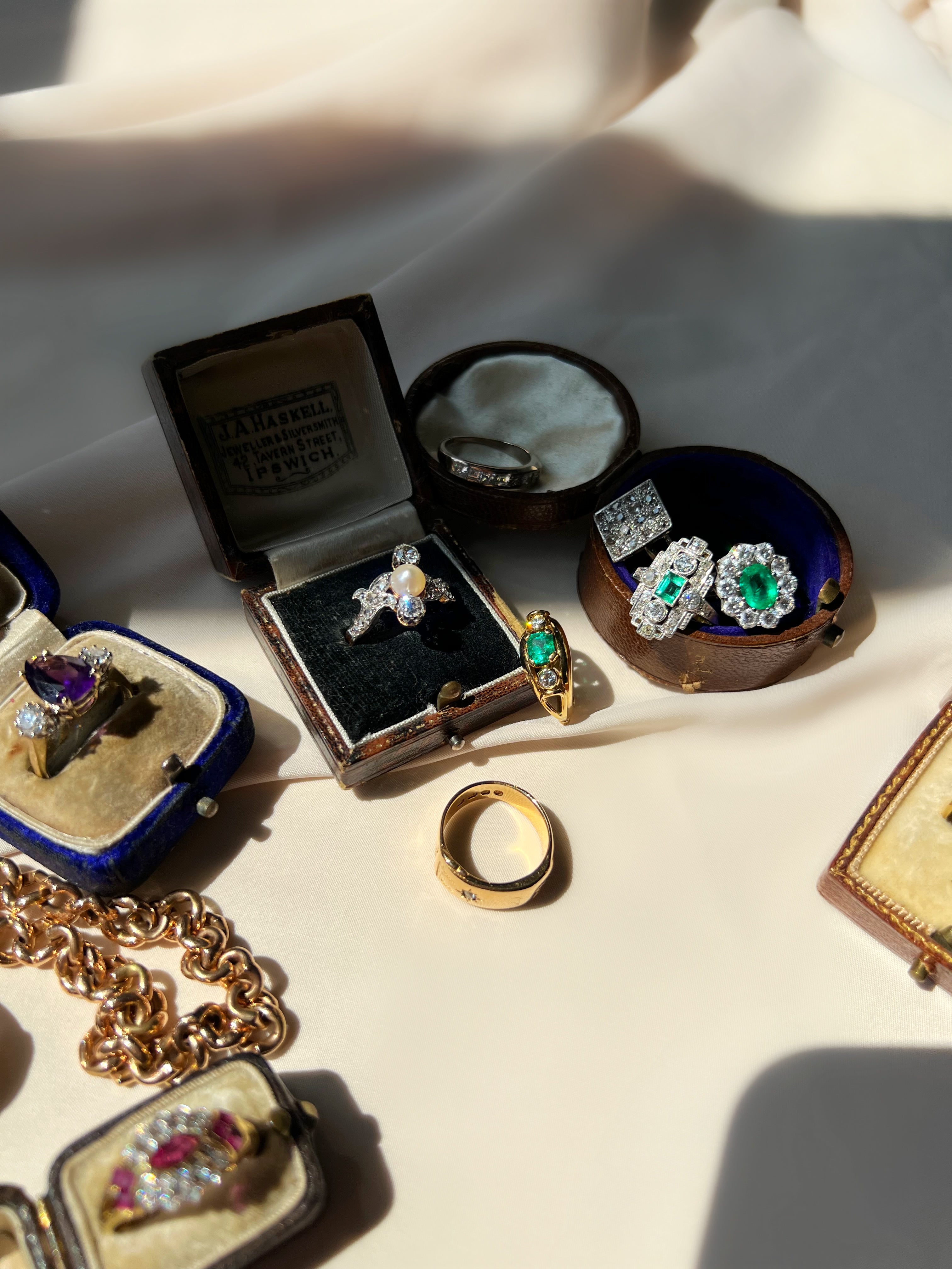 Unique Vintage & Antique Rings | Loup Vintage Jewels